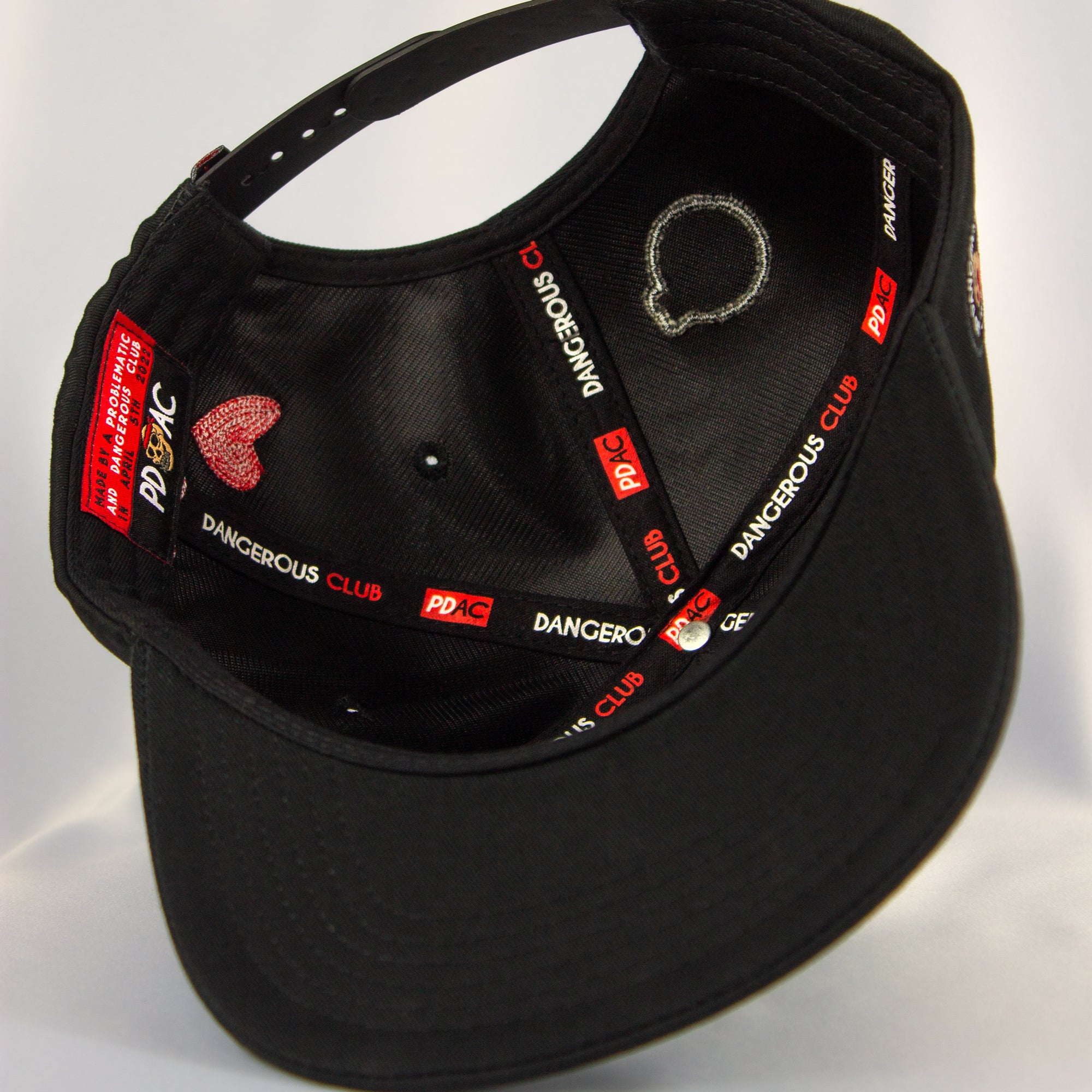 Good Things Snapback Negro – Problematic and Dangerous club